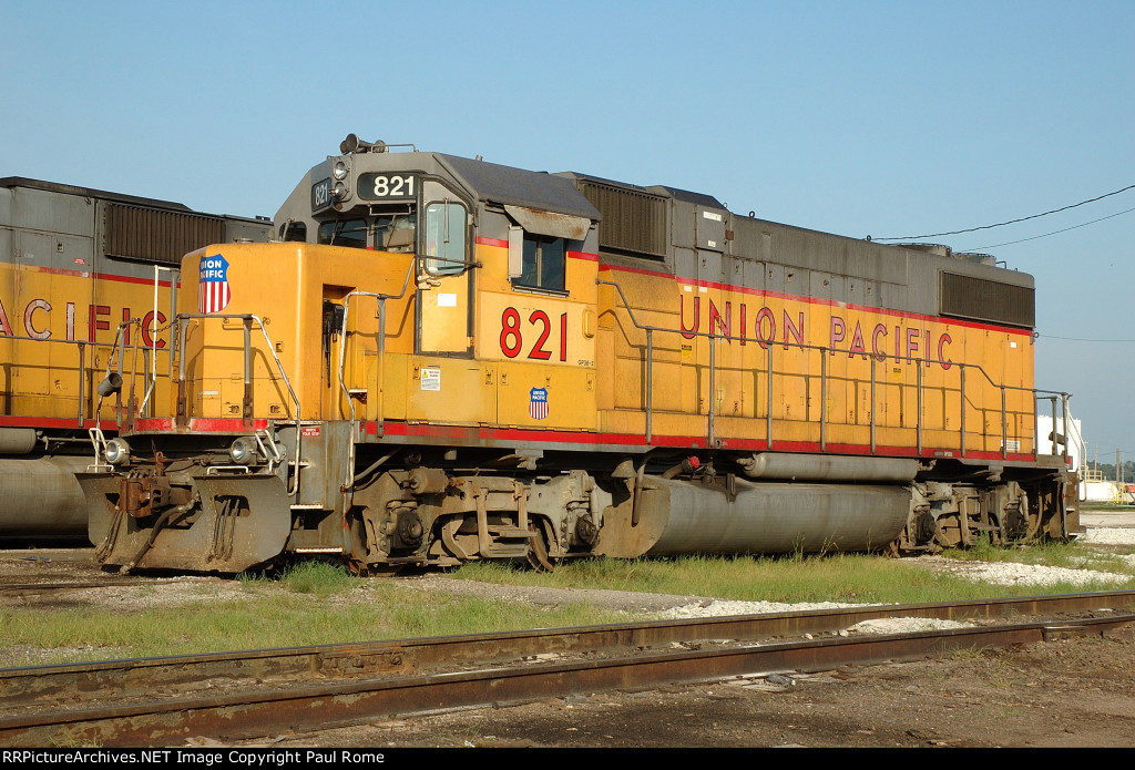 UP 821, EMD GP38-2, at the Bluffs Yard